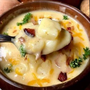Loaded Baked Potato Soup Recipe - My Grandma's Pie